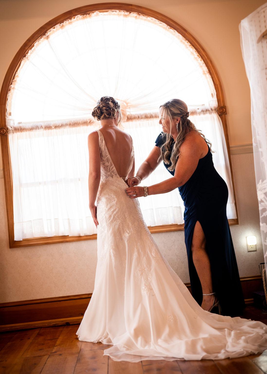 Summer Meredith Manor Wedding - Pictures by Todd Photography